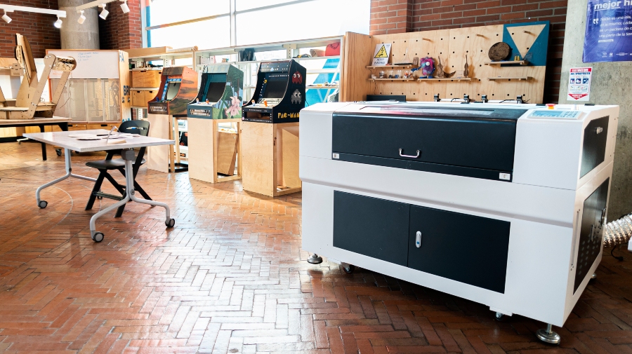 Programa Distrital Estímulos: beca objetos digitales expandidos